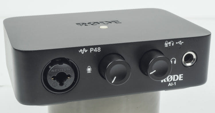 RØDE AI-1